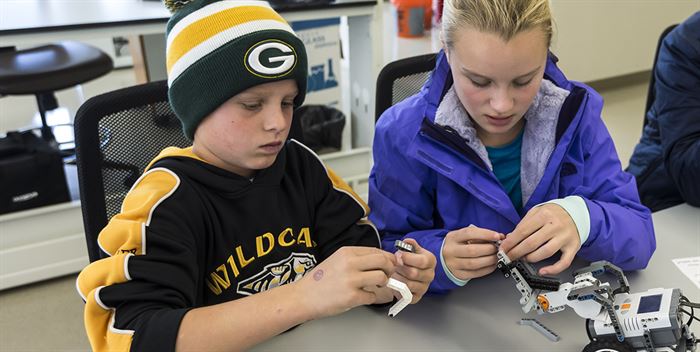 Learn about life with robots at free Saturday Science event - WARF